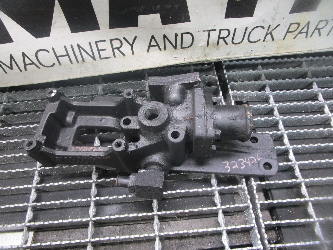 CUMMINS ISB ENGINE MOUNT FOR SALE #3957365