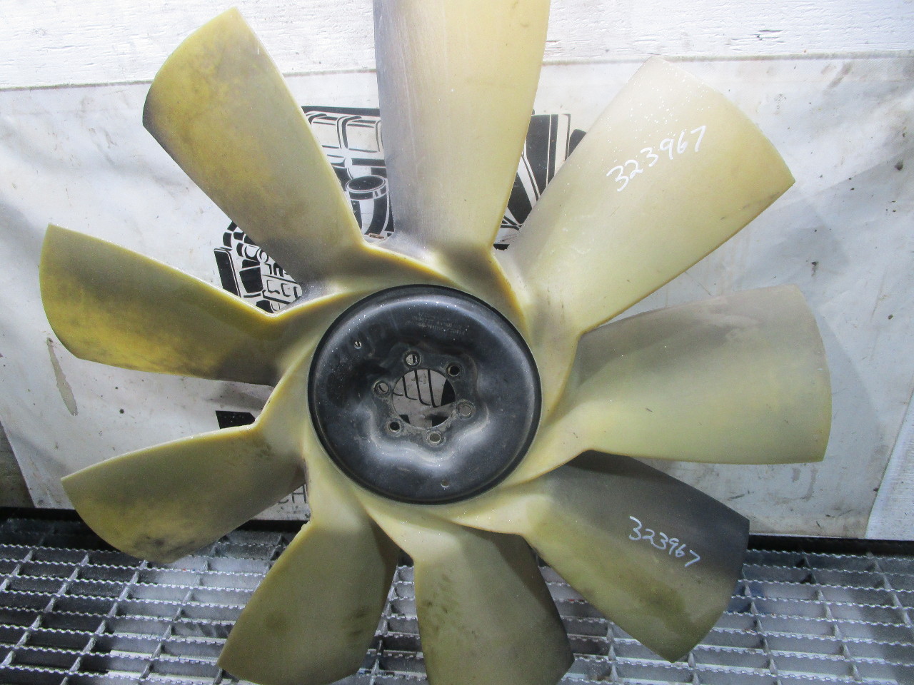 DETROIT DIESEL DD15 FAN FOR SALE #32