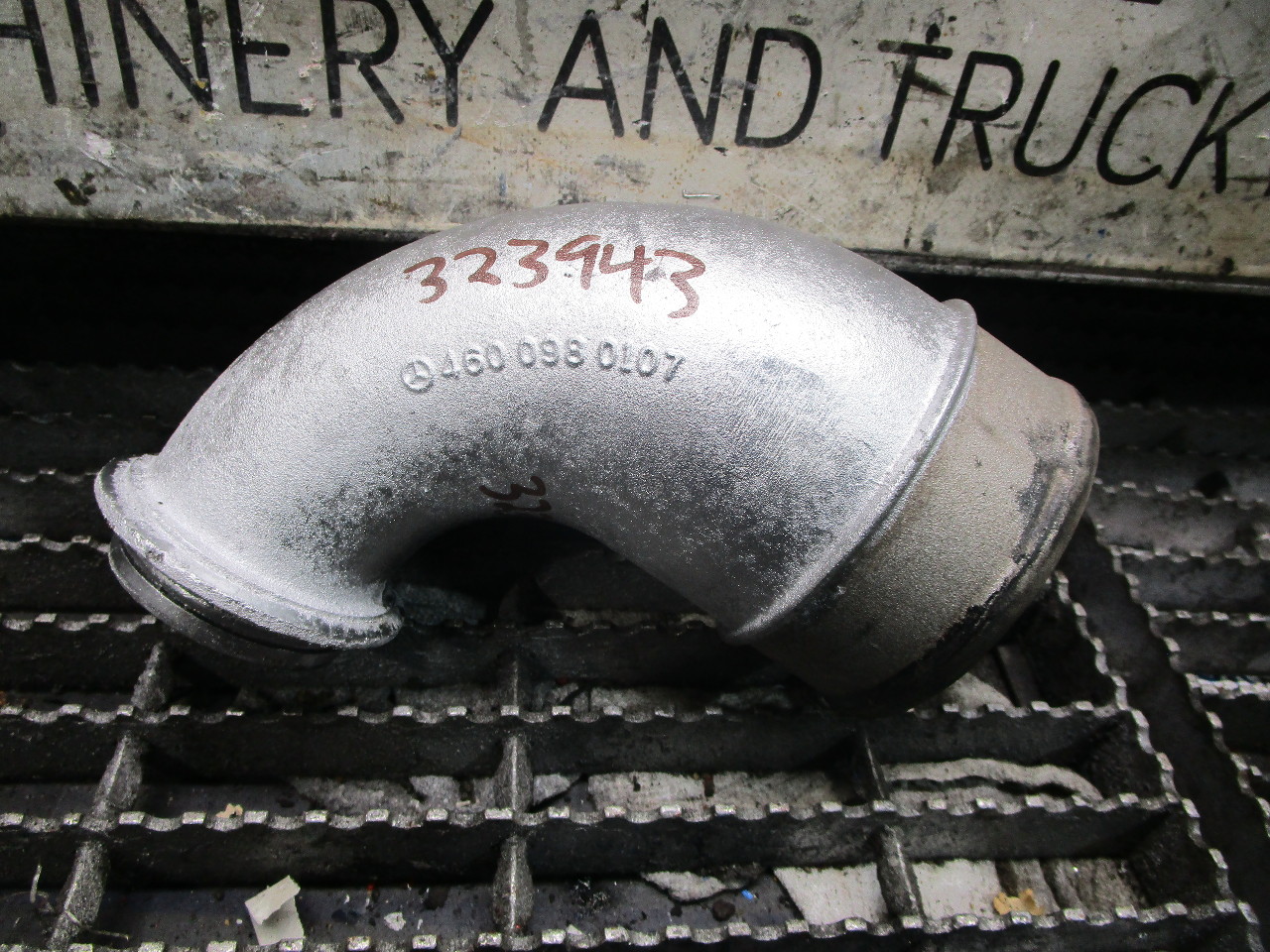 DETROIT DIESEL DD13 INTAKE ELBOW FOR SALE #4600980107