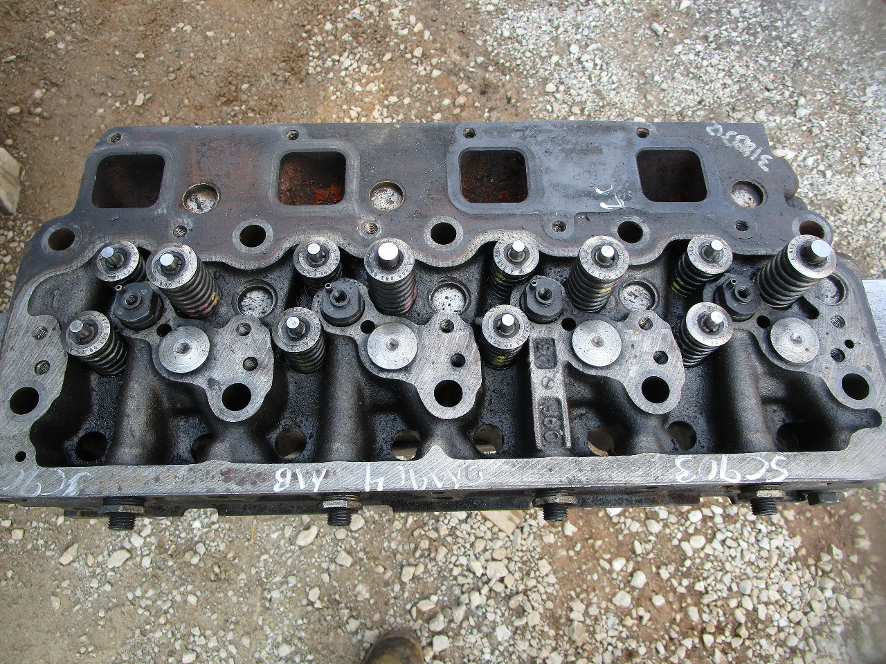 2005 MERCEDES-BENZ OM904LA CYLINDER HEAD FOR SALE #9040164201