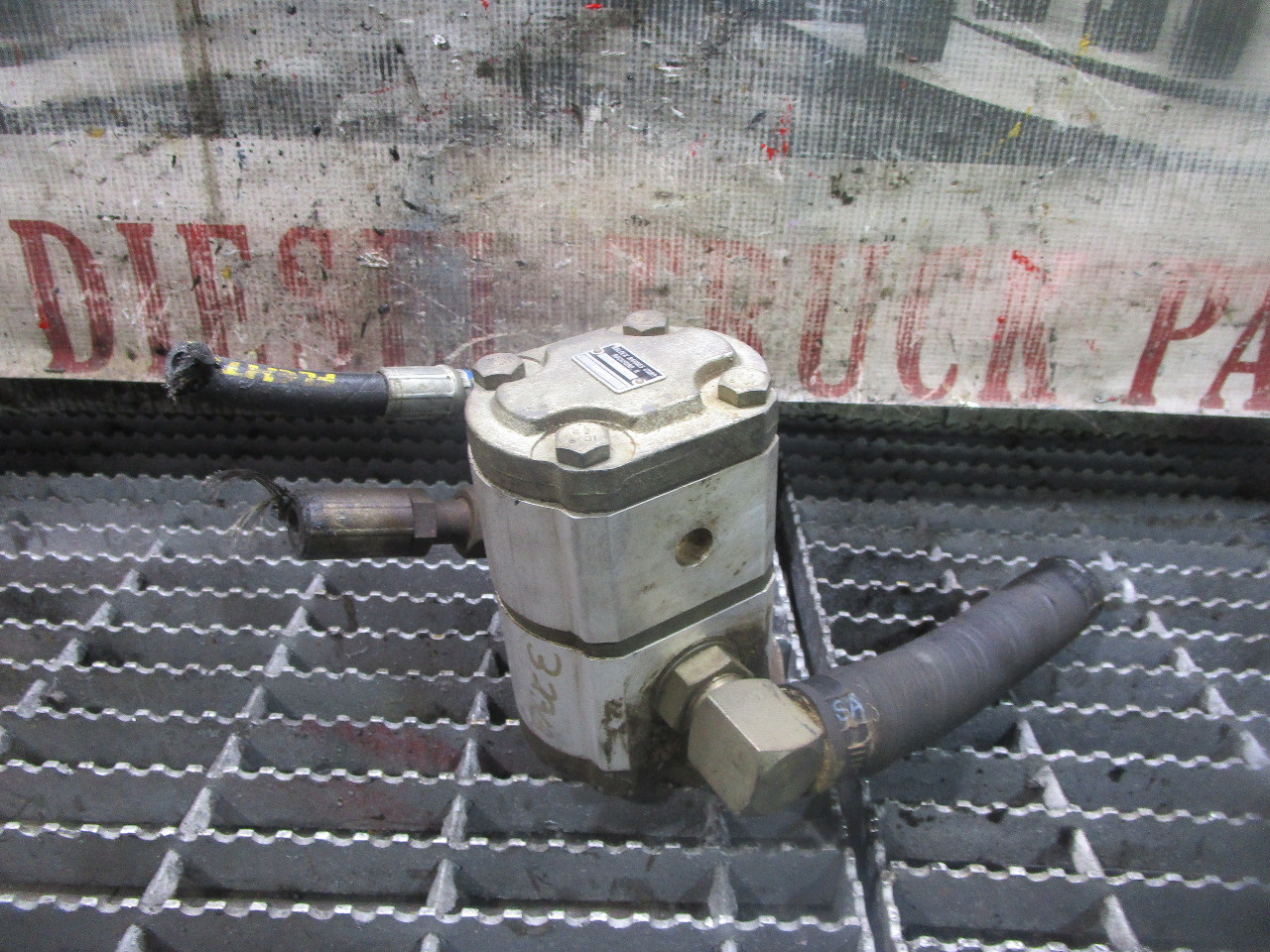 CAT HALDEX STEERING PUMP FOR SALE #2208198