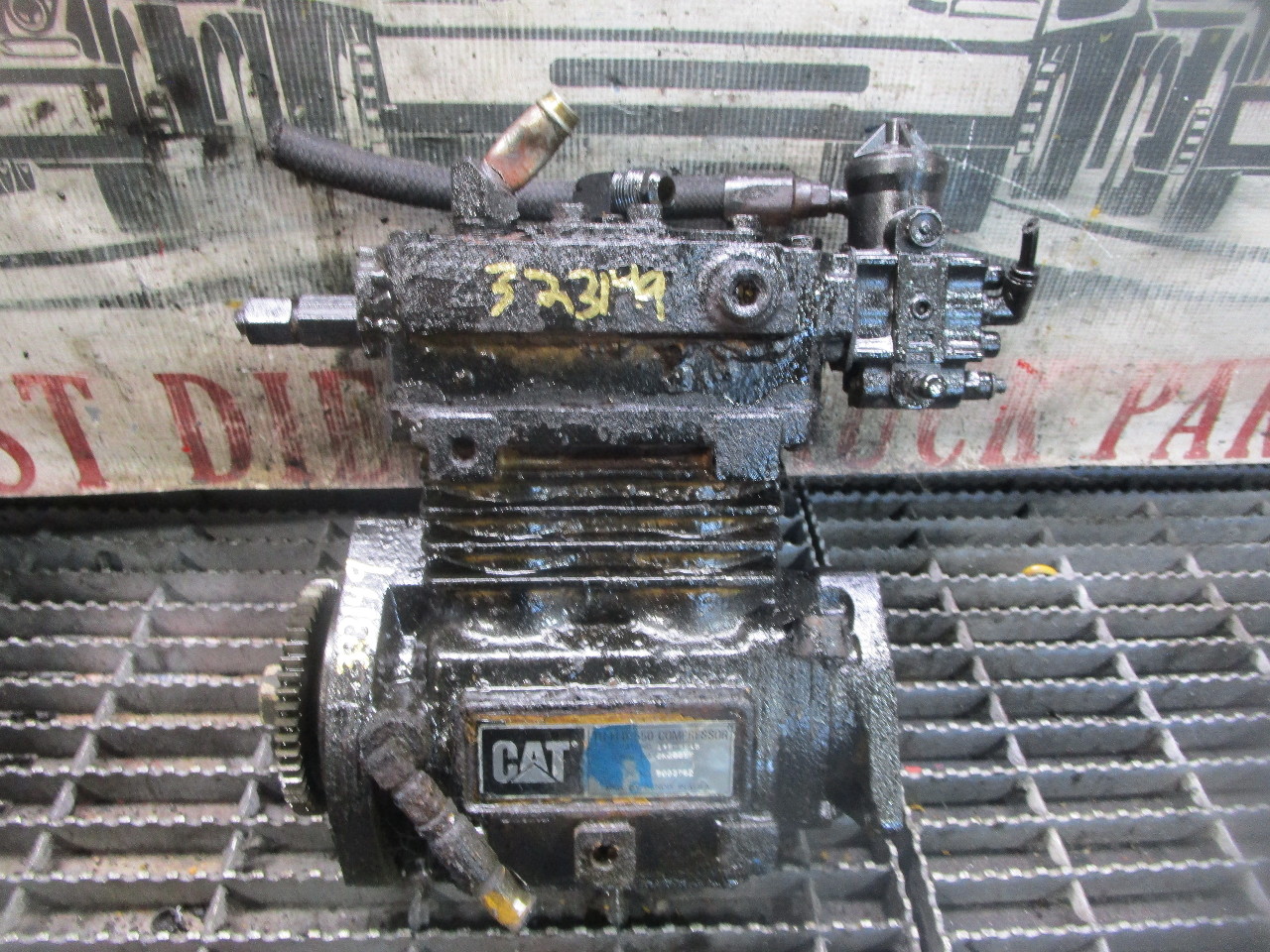 BENDIX TF550 COMPRESSOR FOR SALE #149-4915