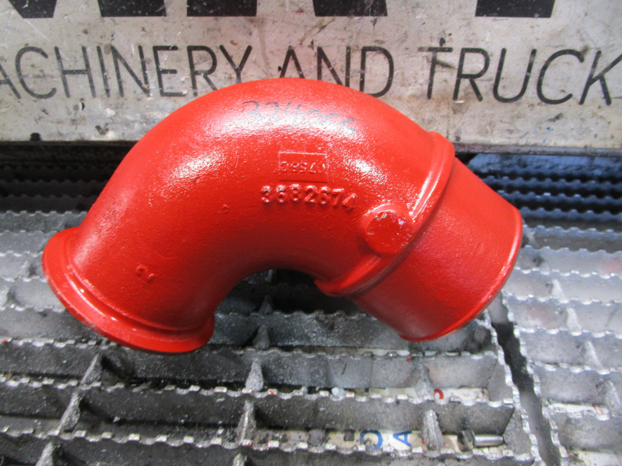 2004 CUMMINS ISX INTAKE ELBOW FOR SALE #3682674