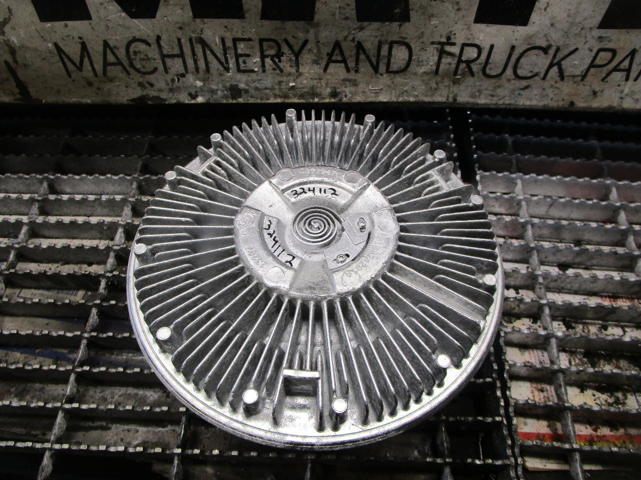INTERNATIONAL DIESEL ENGINE FAN CLUTCH FOR SALE #3892947C1