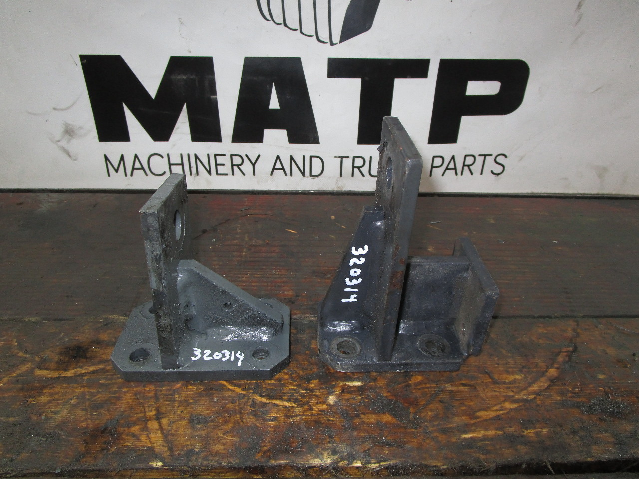 MACK RENAULT ENGINE MOUNT FOR SALE #MIDR 6.2L MOTOR MOUNT