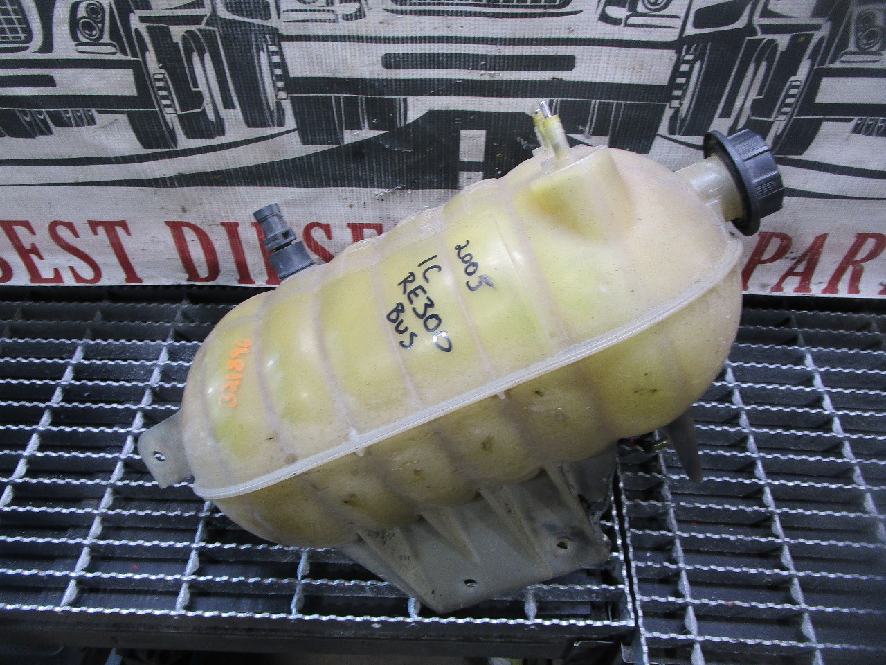 INTERNATIONAL IC BUS RE300 COOLANT OVERFLOW FOR SALE #COOLANT TANK