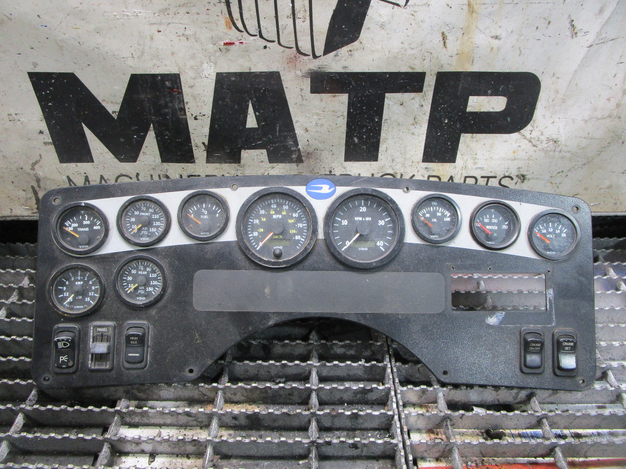 BLUEBIRD BUS INSTRUMENT CLUSTER FOR SALE #0026348