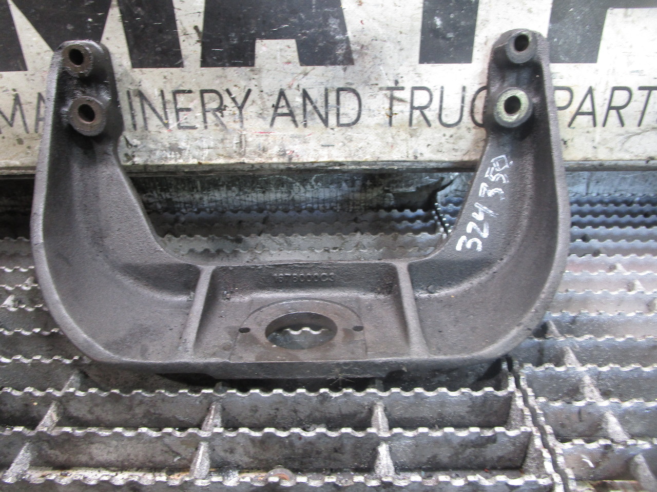INTERNATIONAL T444E ENGINE MOUNT FOR SALE #1678000C3