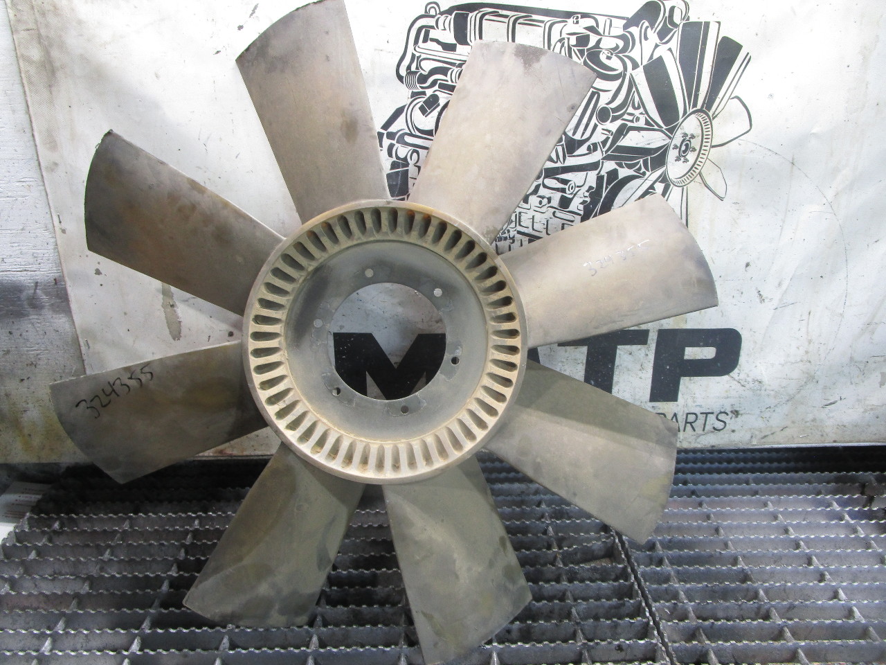 CAT DIESEL ENGINE FAN FOR SALE #28-INCH 8-BLADE FAN