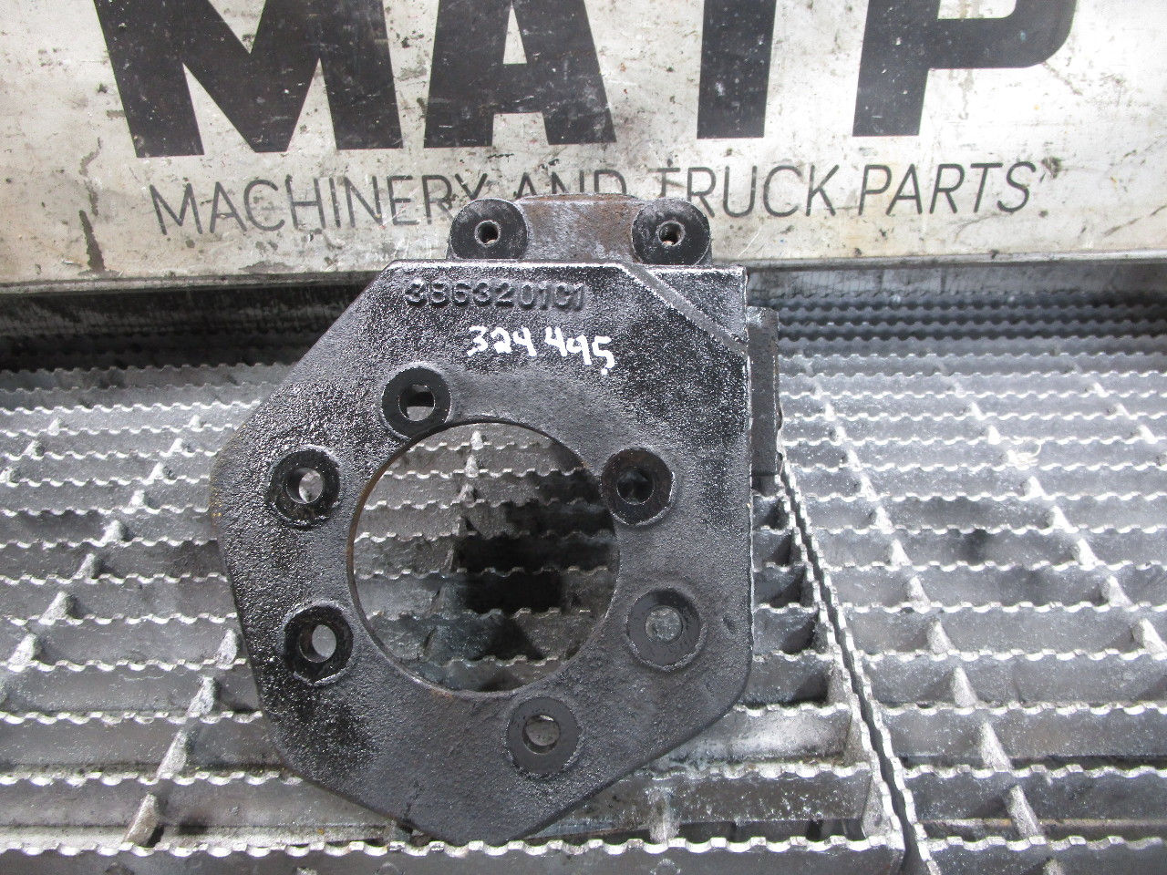 INTERNATIONAL DIESEL ENGINE ENGINE MOUNT FOR SALE #3863201C1