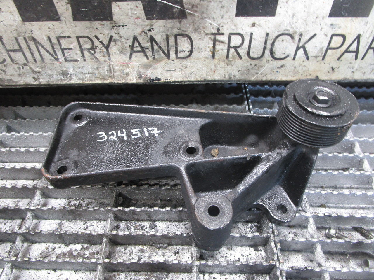 INTERNATIONAL VT365 ENGINE MOUNT FOR SALE #3863202C1