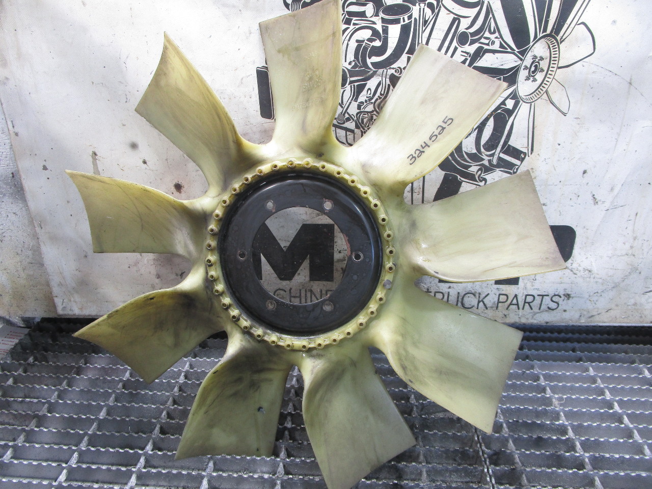 INTERNATIONAL DIESEL ENGINE FAN FOR SALE #B310W074