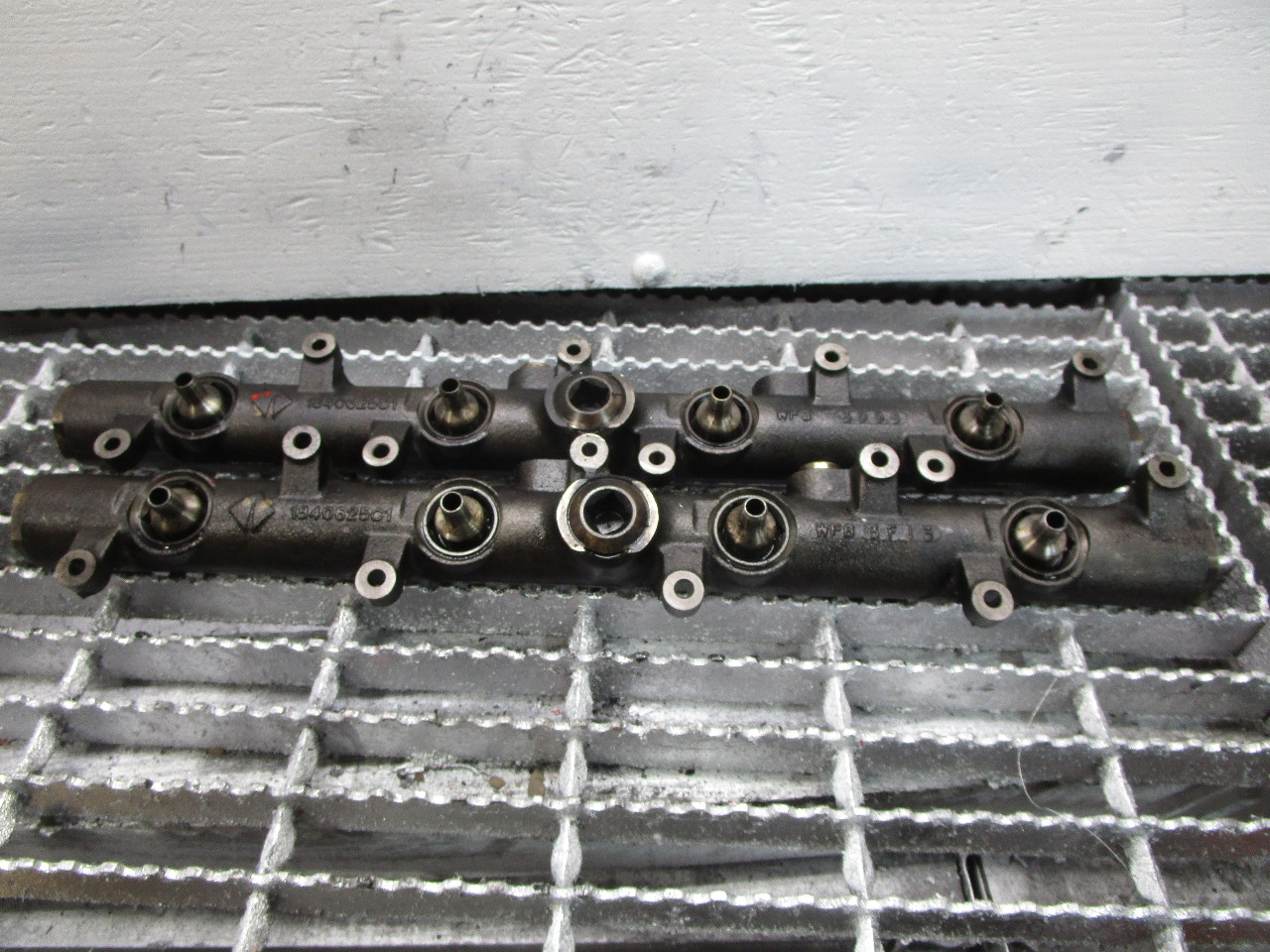 INTERNATIONAL VT365 OIL RAIL FOR SALE #1840625C1