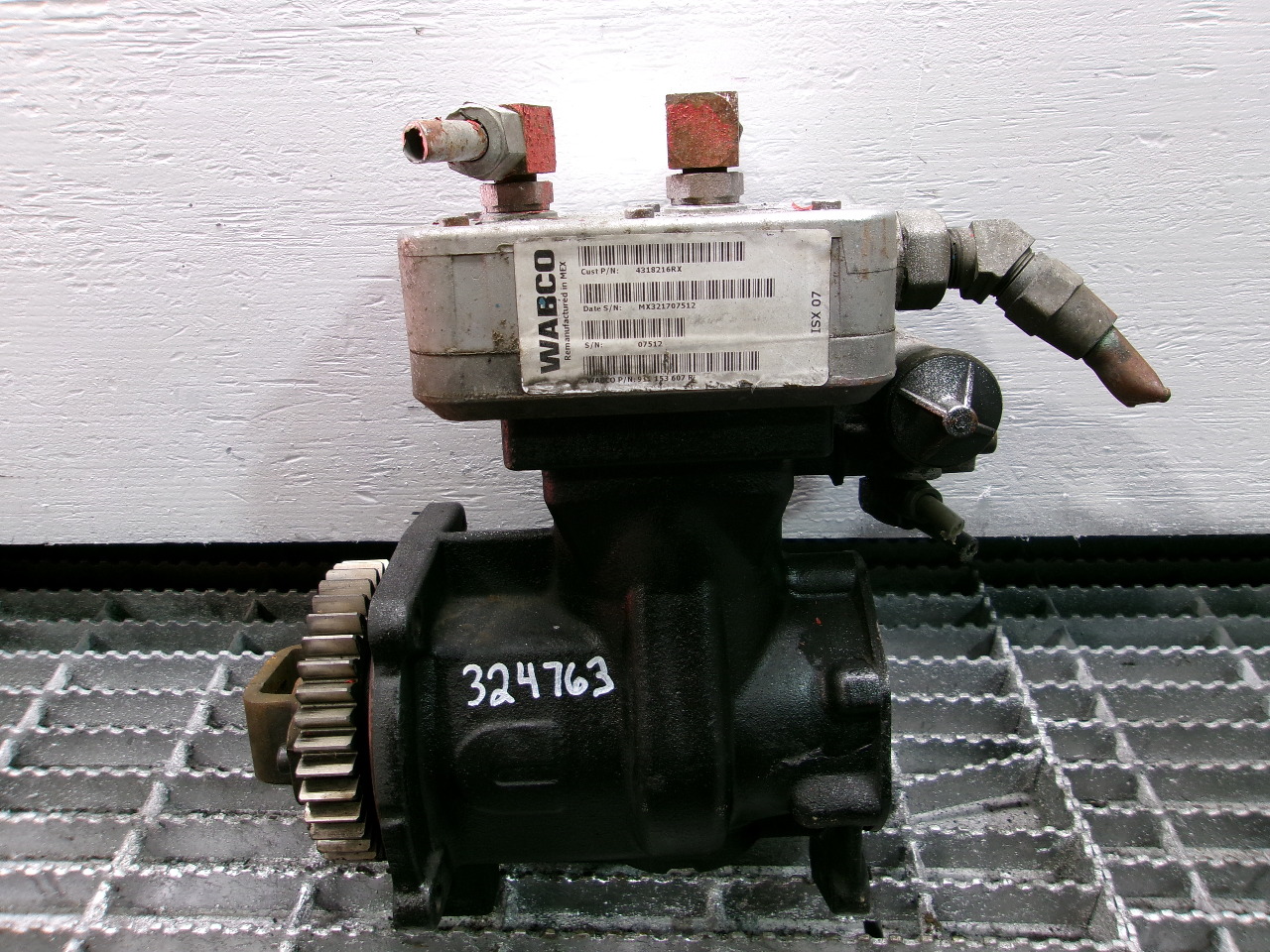 CUMMINS ISX AIR COMPRESSOR FOR SALE #4318216RX