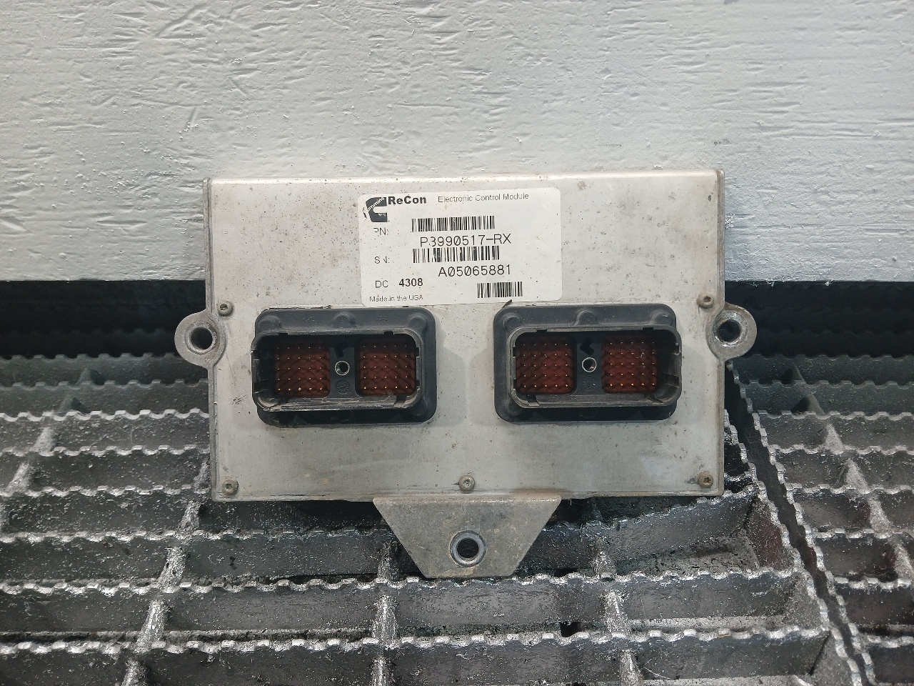 CUMMINS ISB COMPUTER / ELECTRONIC CONTROL (ECM) FOR SALE #3990517-RX