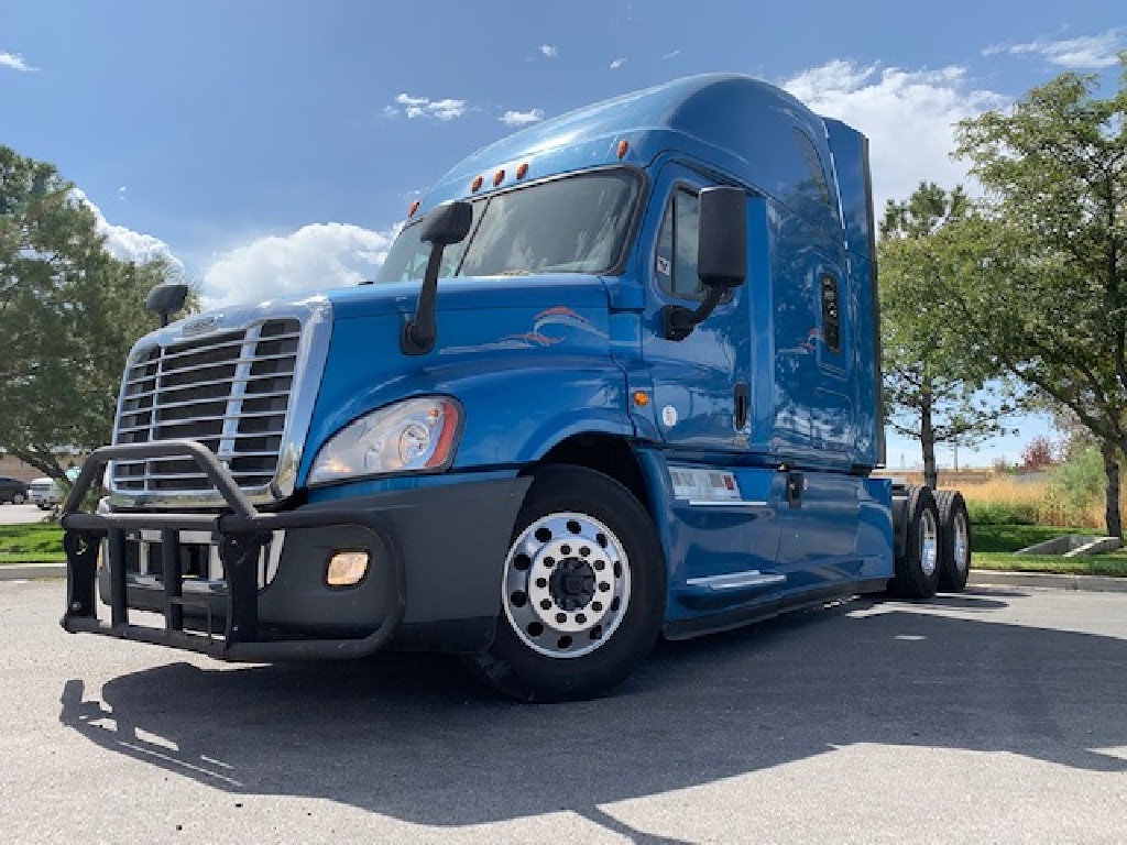 2017 FREIGHTLINER CASCADIA EVOLUTION TANDEM AXLE SLEEPER FOR SALE #15788