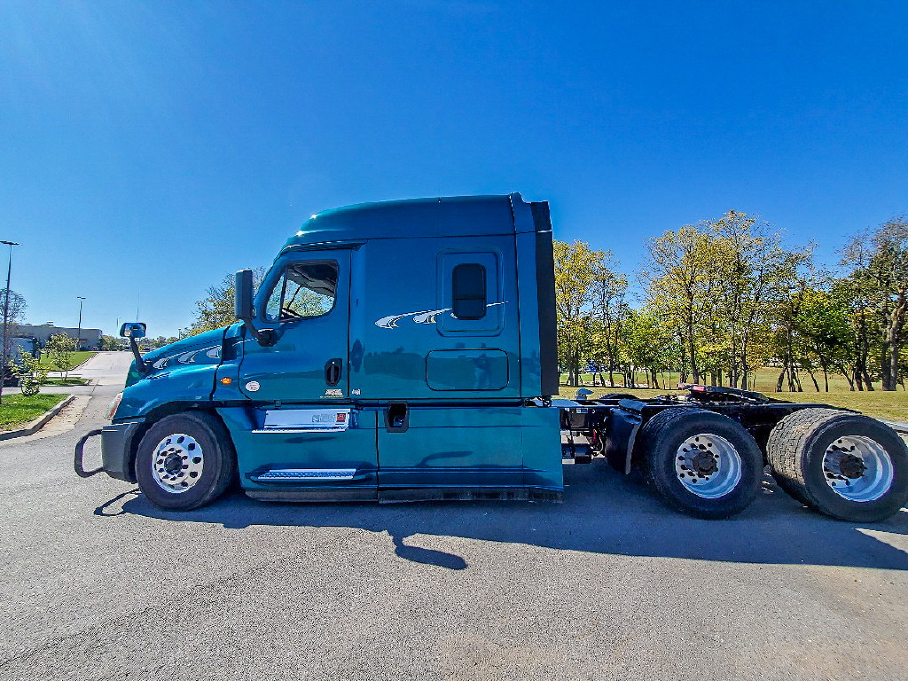 2018 FREIGHTLINER P3 CASCADIA 125 TANDEM AXLE SLEEPER FOR SALE #19705