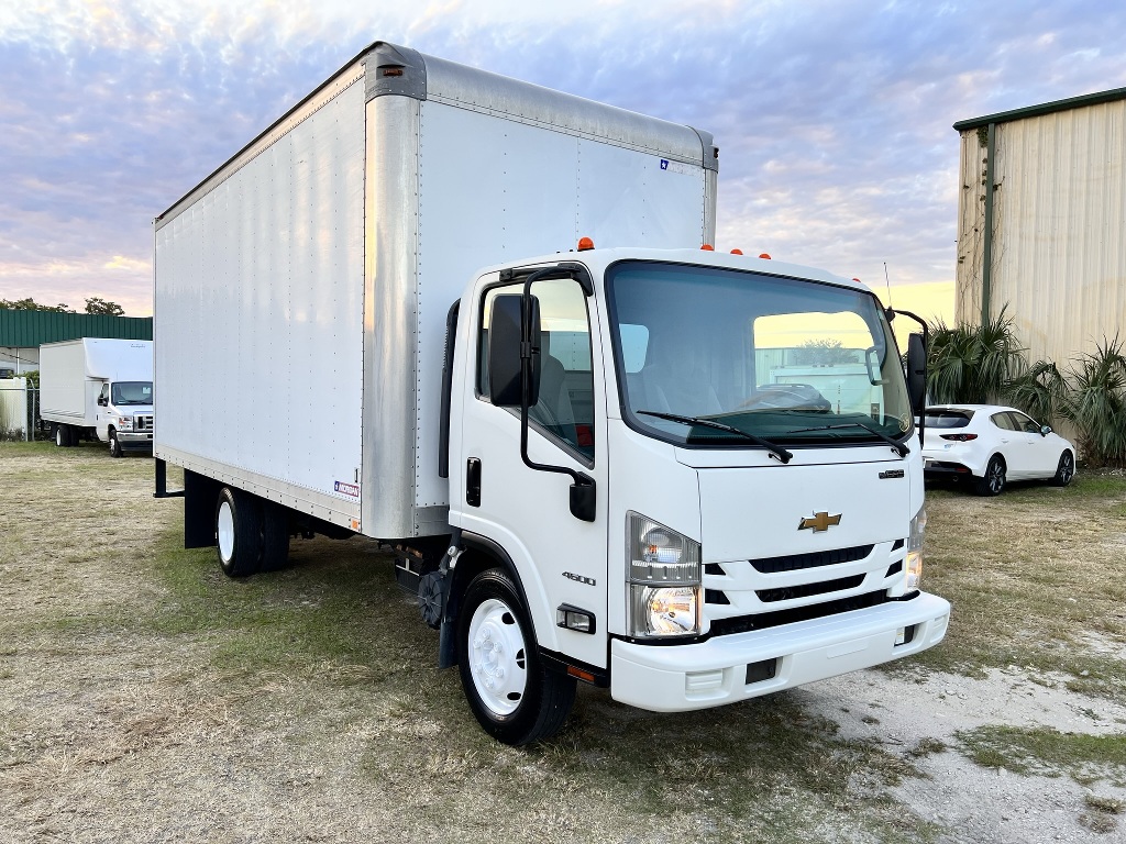2016 CHEVROLET W-4500 20' BOX VAN TRUCK FOR SALE #2480