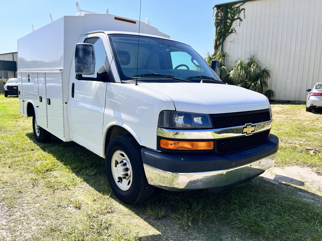 2016 CHEVROLET EXPRESS 3500 KUV SERVICE - UTILITY TRUCK FOR SALE #2547
