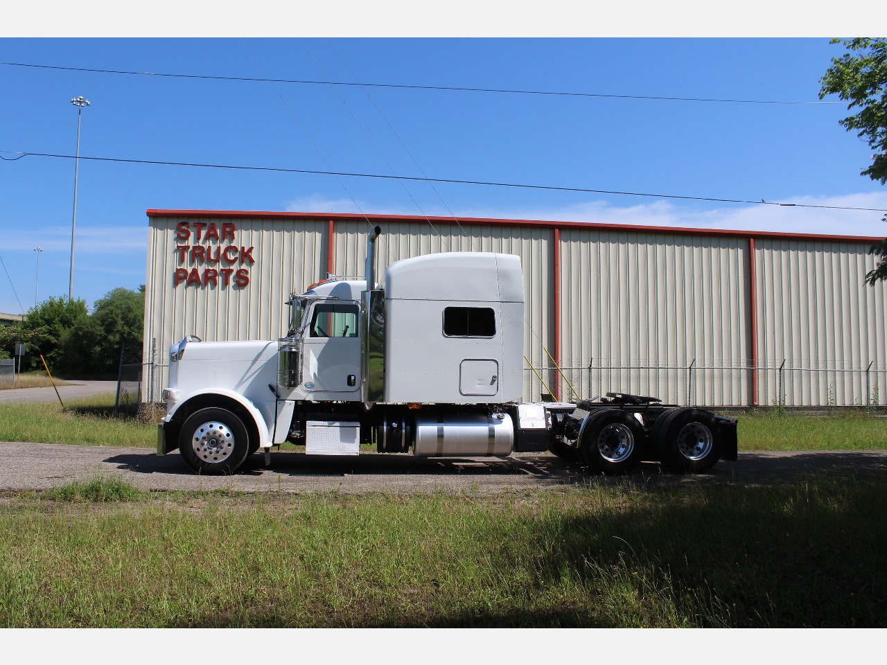 2012 PETERBILT 388 TANDEM AXLE SLEEPER FOR SALE #1018