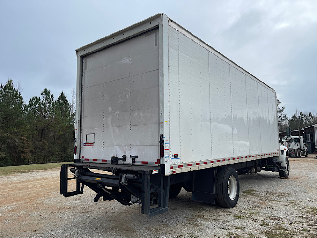 STRAIGHT - BOX TRUCKS FOR SALE