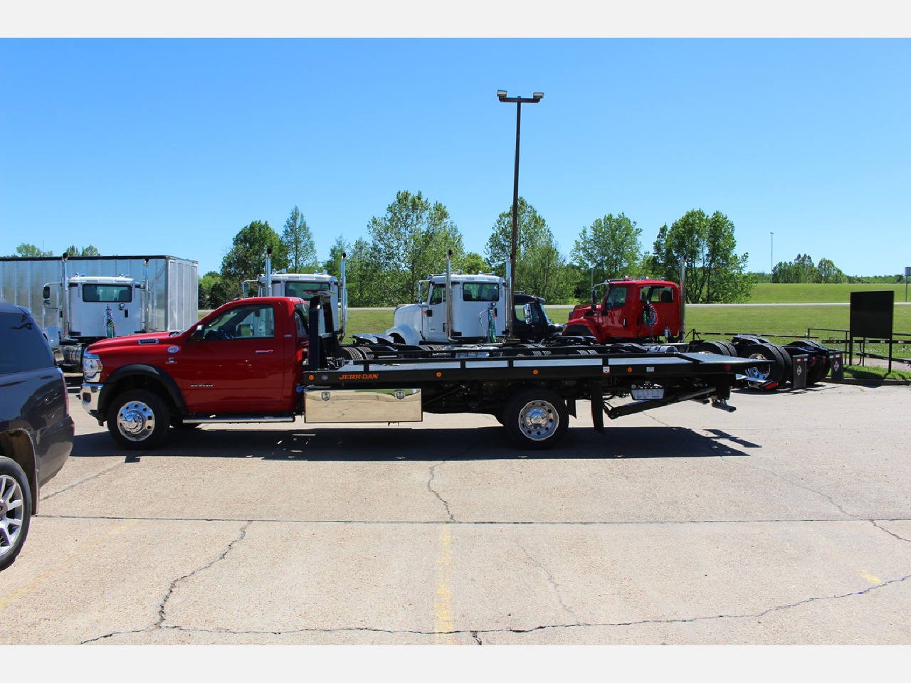 WATERS Wreckers - Jerr-Dan Wreckers, Rollbacks & Carriers