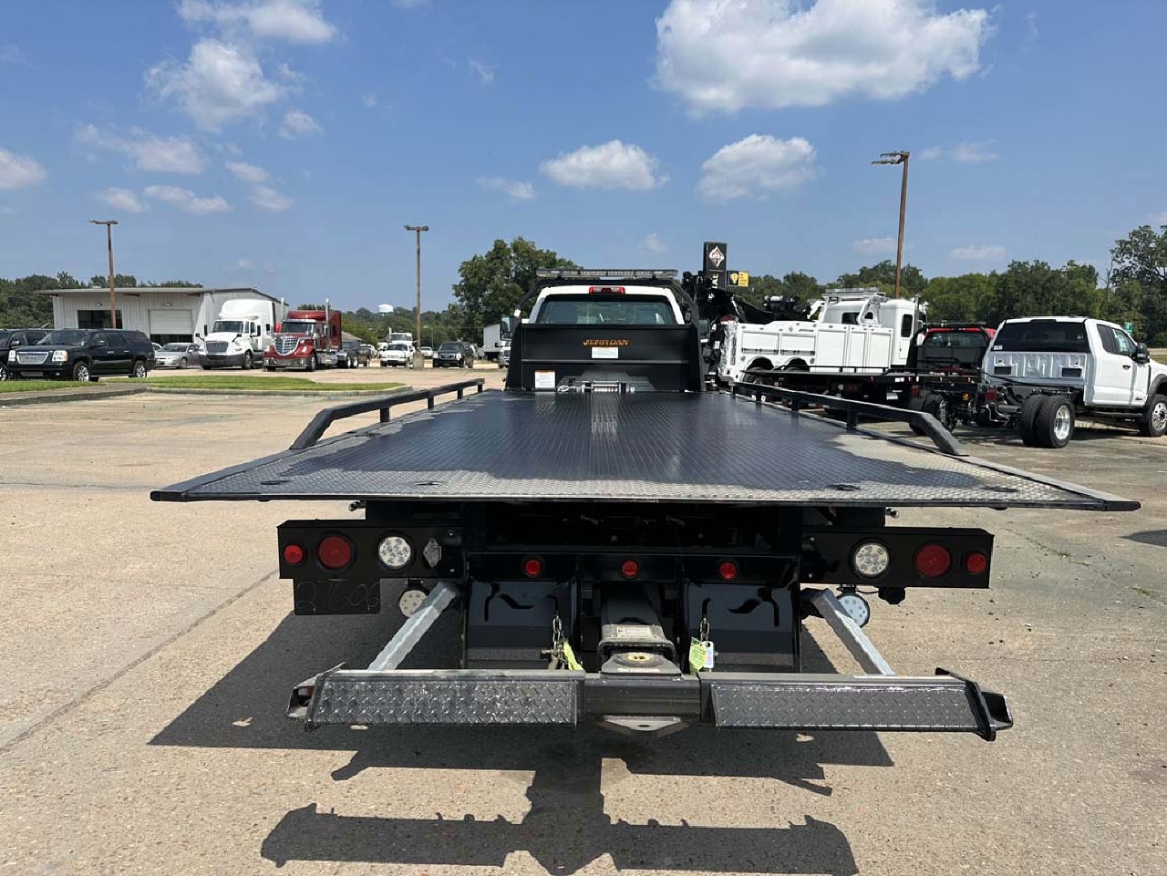 WATERS Wreckers - Jerr-Dan Wreckers, Rollbacks & Carriers