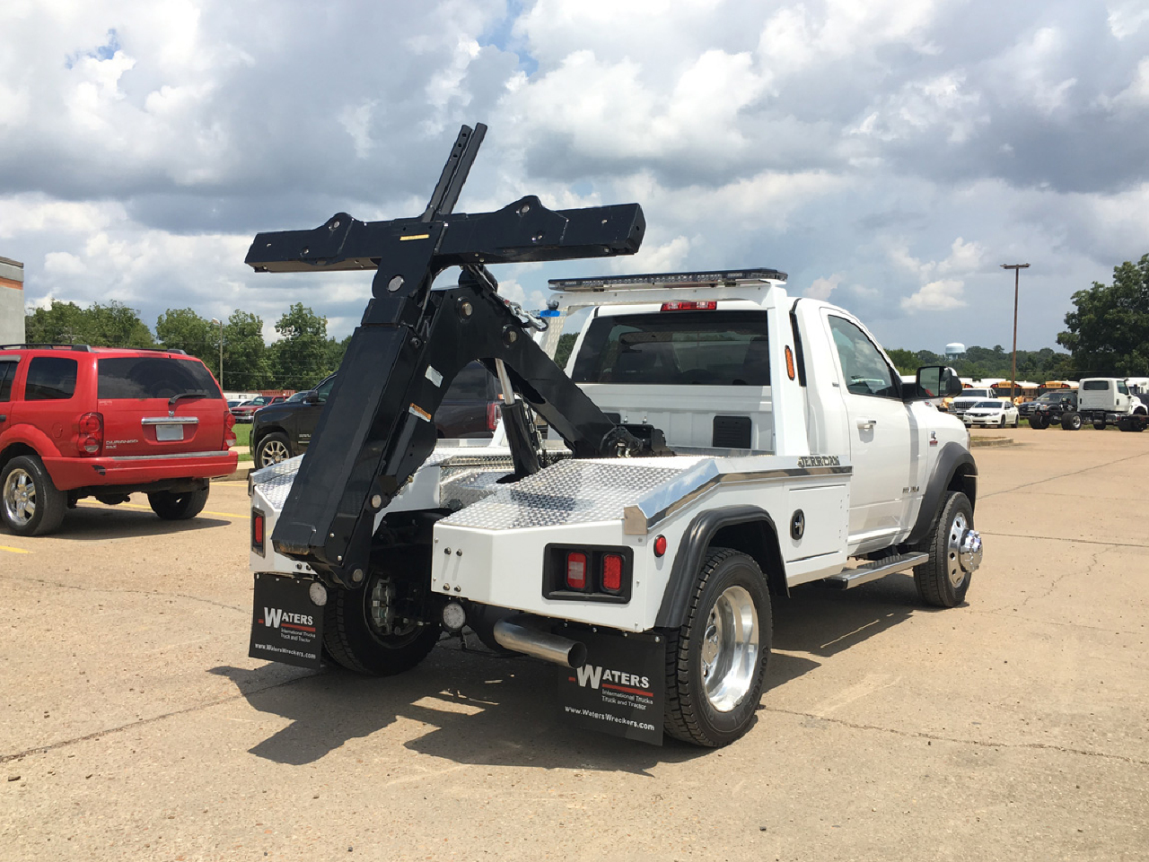 WATERS Wreckers - Jerr-Dan Wreckers, Rollbacks & Carriers