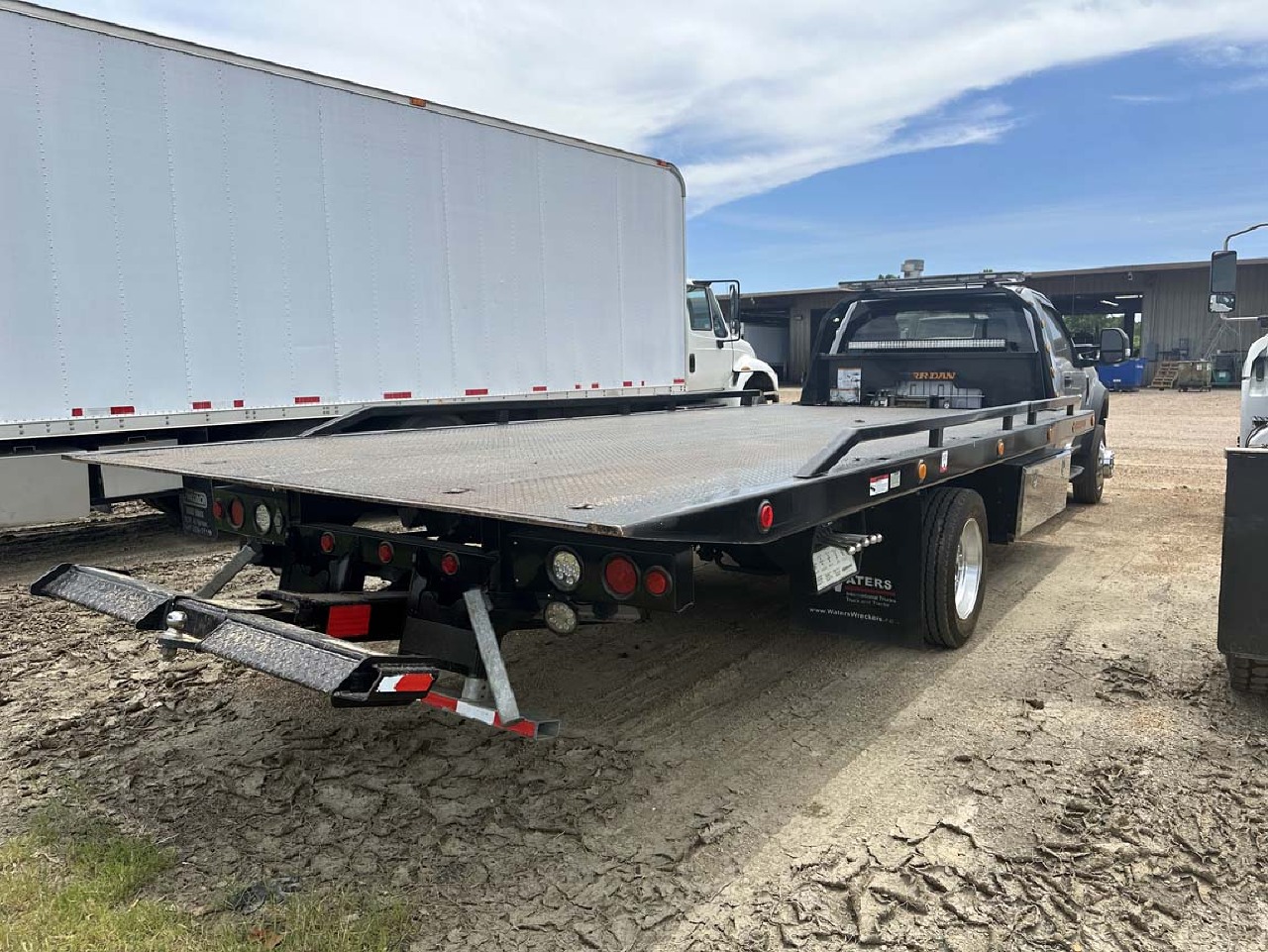 WATERS Wreckers - Jerr-Dan Wreckers, Rollbacks & Carriers